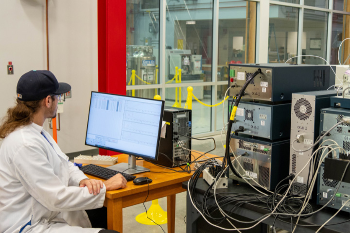 National MagLab - MagLab